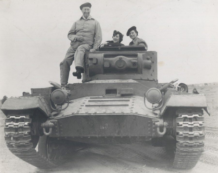 The Valentine Infantry Tank in Canadian Service – Canadian Arms and Armour