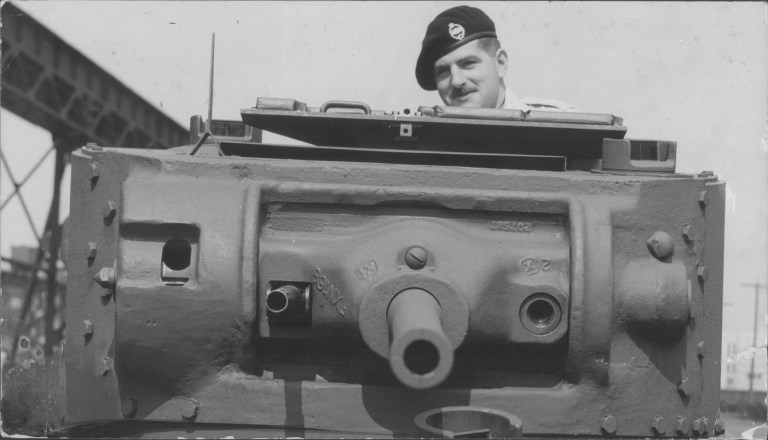 The Valentine Infantry Tank in Canadian Service – Canadian Arms and Armour